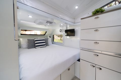 C3 Hybrid | Modcon RV