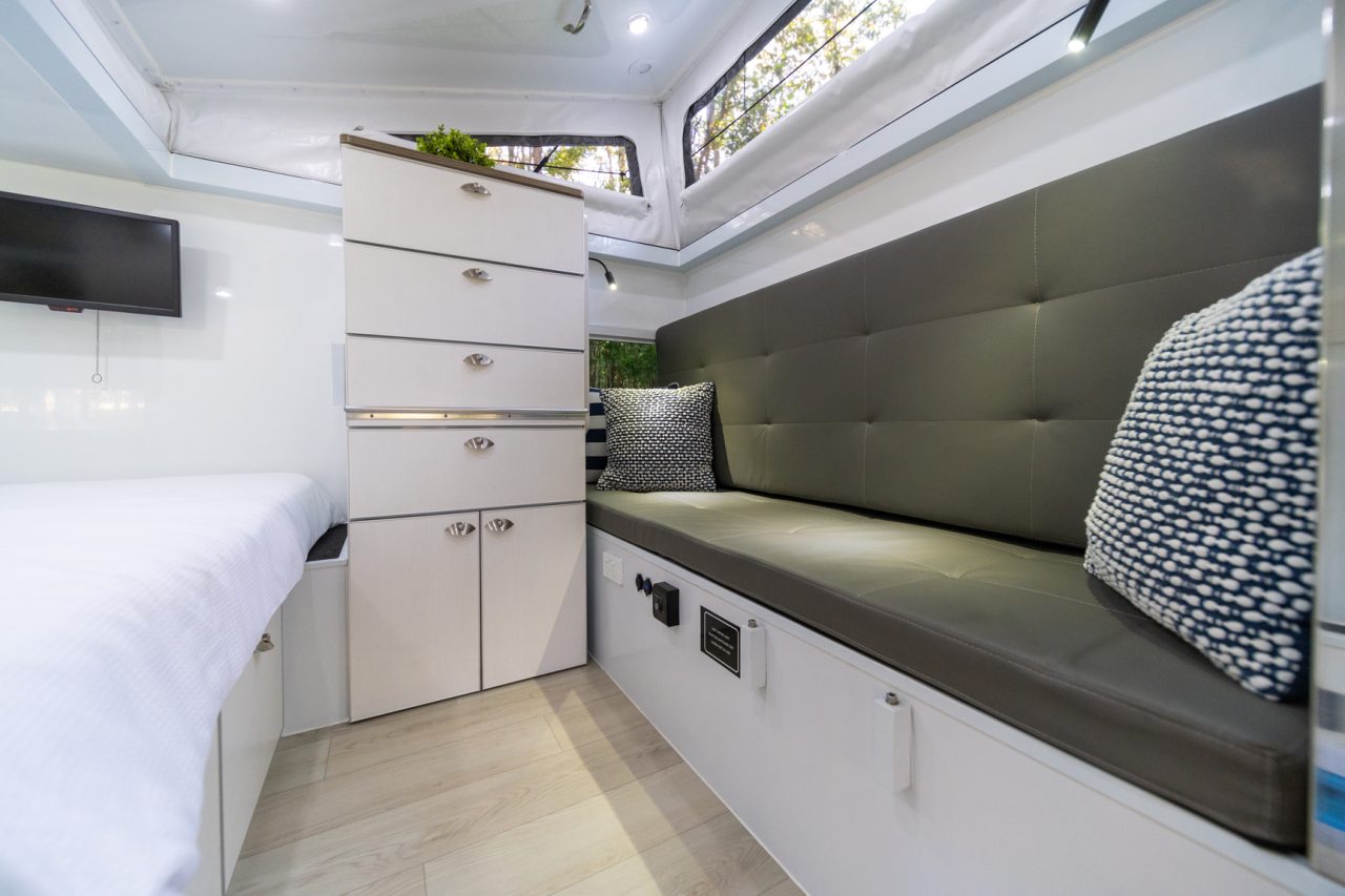 C3 Hybrid | Modcon RV