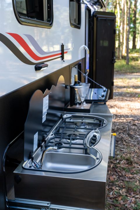 C5 Hybrid | Modcon RV