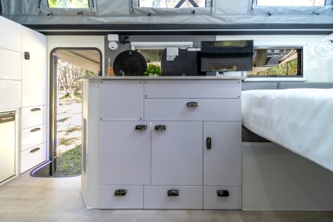 C5 Hybrid | Modcon RV