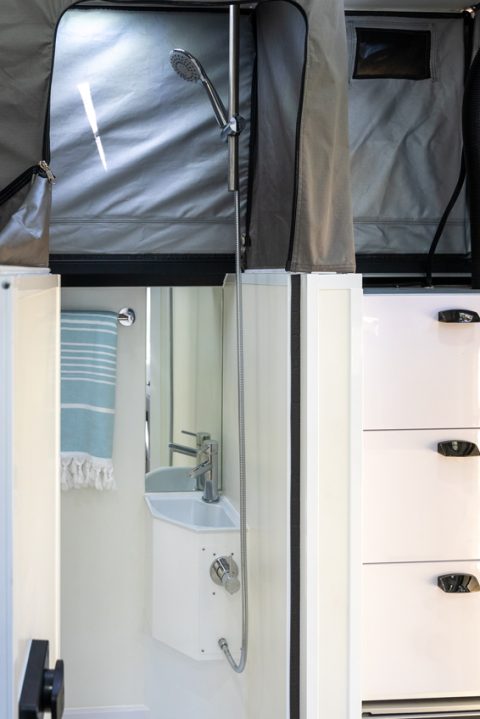 C5 Hybrid | Modcon RV